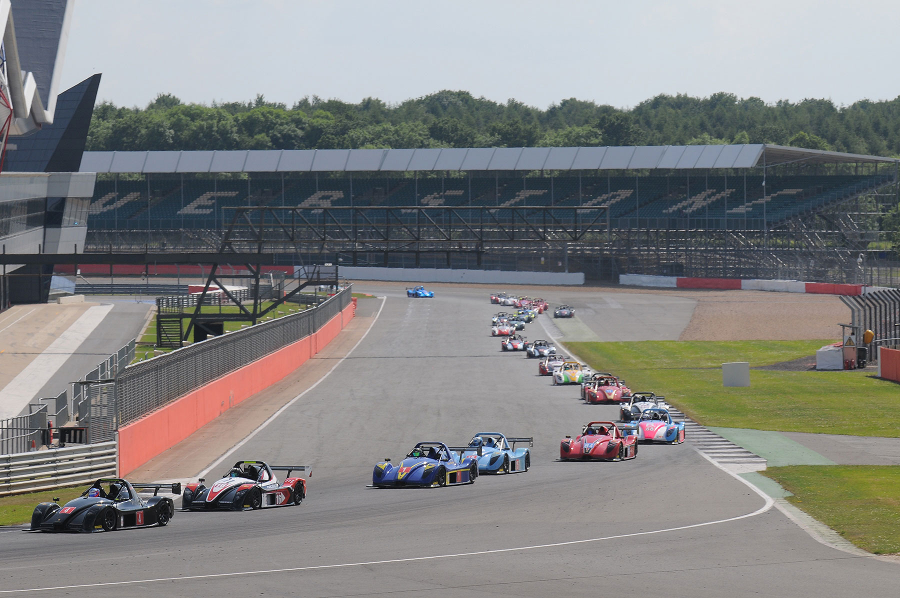 Radical Motorsport | News | Radicals Challenge Rockingham